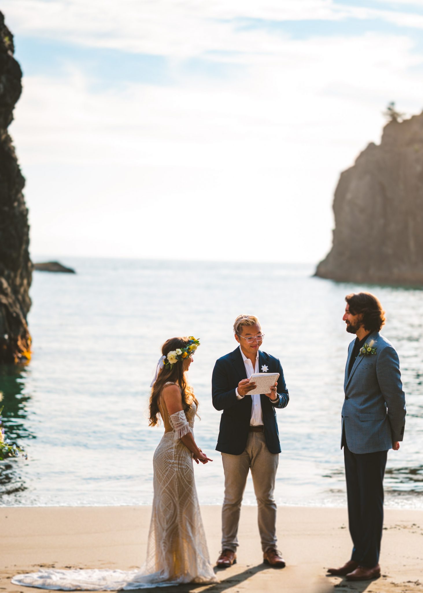 Eloping with Family & Friends – How to Include Your Favorite People in ...